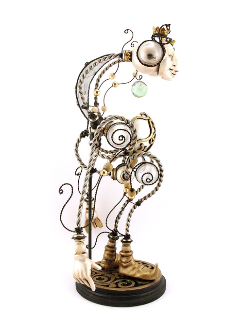 Commander Bee (Exclusive Solo Color) - Nucleus | Art Gallery and Store