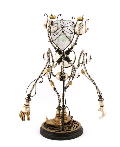 Commander Bee (Exclusive Solo Color) - Nucleus | Art Gallery and Store